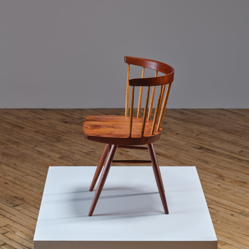 Straight Back Chair - Moderne Gallery